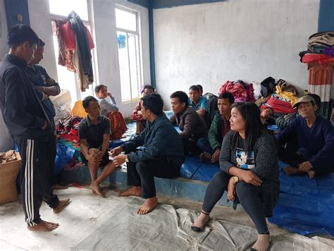 Mizoram Over 300 Kuki Chin Refugees Take Shelter In Lawngtlai District