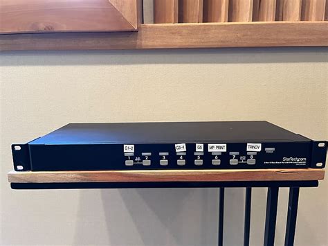 StarTech Com 8 Port USB KVM Switch Reverb