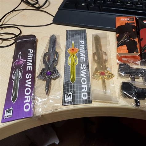 Transformers Dr Wu Weapons Bundle Of 4 Megatron Swords And Optimus