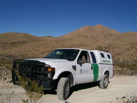 Ford Raptor Border Patrol Brothers Cram 7 Aliens Into Car During