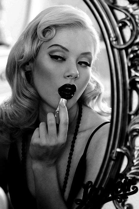Pin By Queen Bee On Vintage Pin Up Girl Hair Styles Vintage