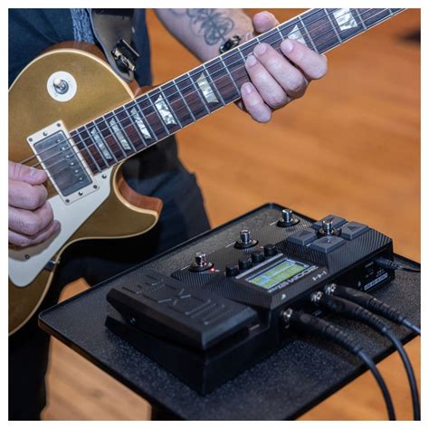 Zoom G2x Four Guitar Multi Effects Processor At Gear4music