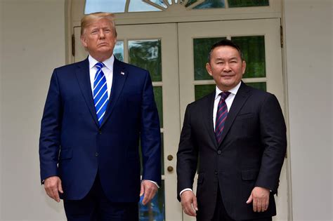 Х Баттулга Д Трамп нар уулзлаа