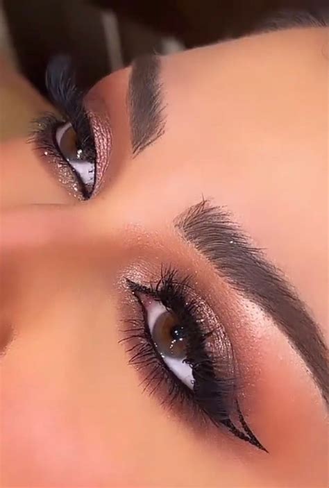 Makeup Nude Eye Makeup Makeup Tutorial Eyeshadow Glamorous Makeup
