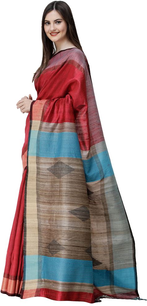 Garnet Pose Kosa Sari From Jharkhand With Straight Stitch On Pallu And
