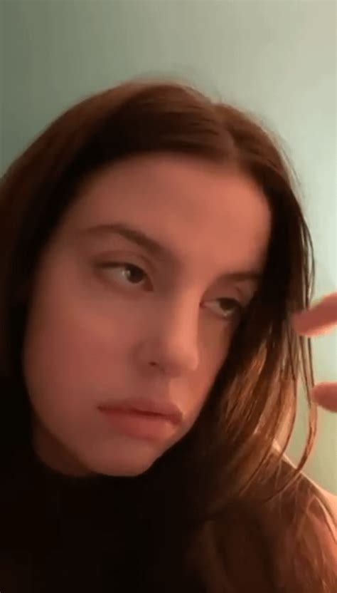 does anyone know her name or where to find more videos of her r