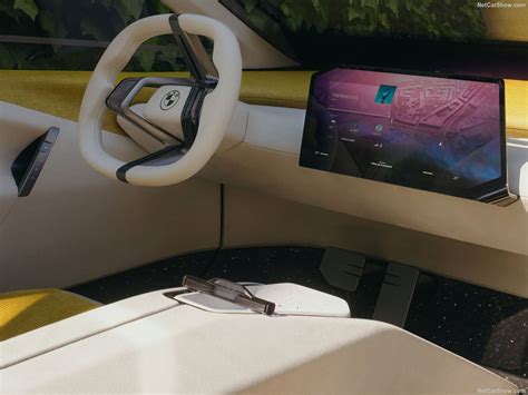 Iaa Mobility 2023 Bmw Unveils The Future 🎥 Autosprint