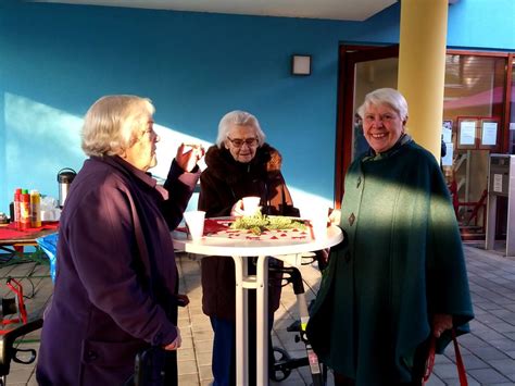 Alt Und Jung Beim Nikolausmarkt Erkrathjetzt Nachrichten Aus