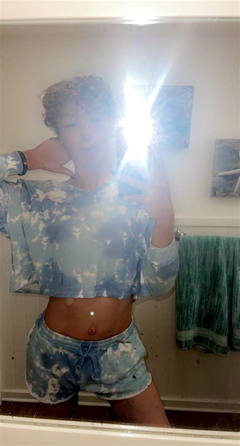 Do Yall Wanna Shower Together Scrolller