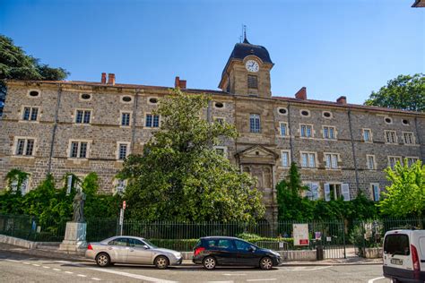 Lycée Gabriel Faure Tournon Sur Rhône 1536 Structurae