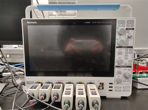 Oscilloscope Elite Grid Research Lab