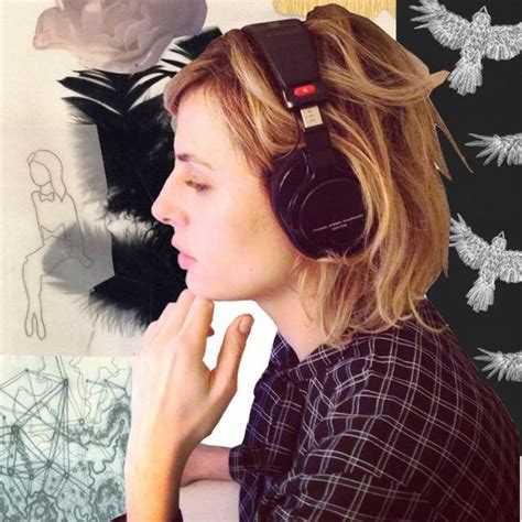 Loane Alone French Singer Songwriter — Auteur Compositeur French Singer