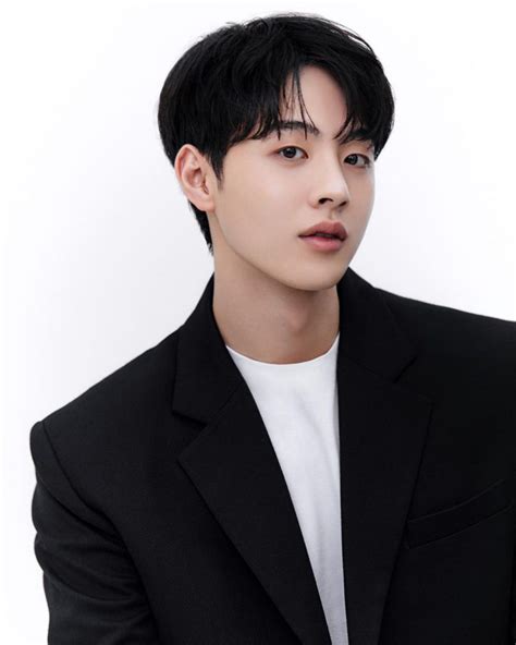ส่องประวัติ ผลงาน ของ คิมฮยอนจิน Kim Hyun Jin