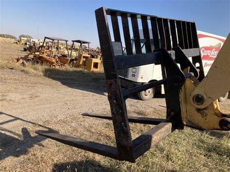 804979 Gehl Dl8h44 Attachments Telehandler For Sale