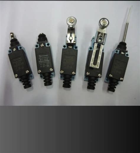 Limit Switch 240 Vac At ₹ 500piece In Jaipur Id 2853038003462