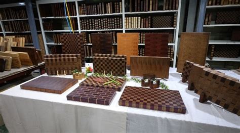 극한직업 엔드 그레인 도마 거창 4대 전통 유기접시 유기그릇 공장 택배 주문 문의