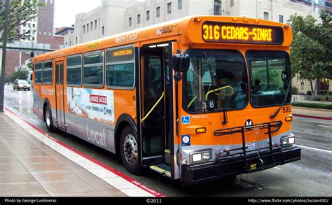File Lacmta Nfi C40 5052  Cptdb Wiki Canadian Public Transit Discussion Board
