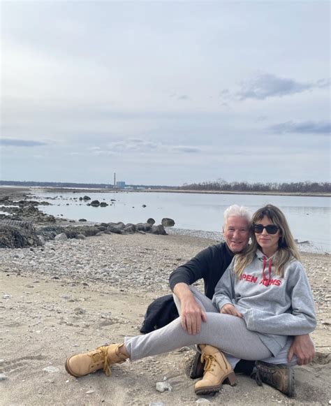Who Is Richard Geres Spanish Activist Wife Alejandra Silva The Non