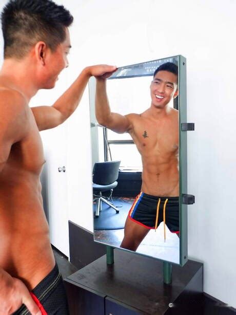 Asian Superstud Tristan Tran Posing Naked And Showing Nice Butt