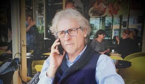 Почина Хајрула Исмаил Аљо басистот на култната група „Лева патика“ Независен Весник