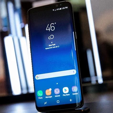 New Galaxy Details Highlight Samsung's Radical Display