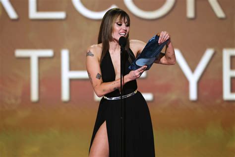 Miley Cyrus Weird New Mouth On Magazine Cover Sparks Surgery Rumors