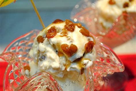 Inghetata Malaga Rom Si Stafide Fara Oua Cu Ricotta Gurmandino Ro