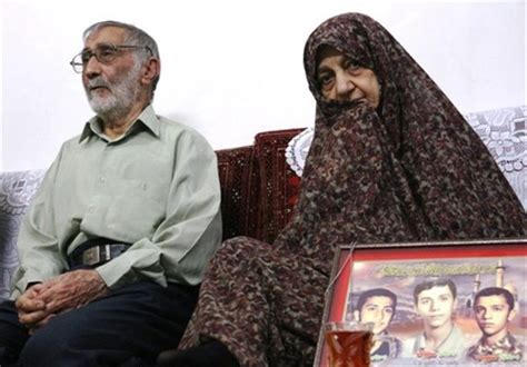 پدر شهیدان بهمنی نژاد به فرزندان شهیدش پیوست تسنیم