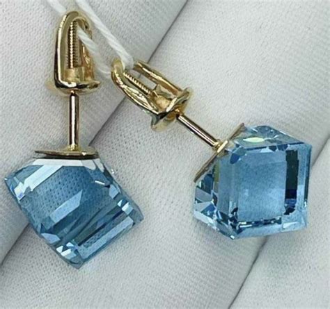 Сережки пусети с голубым топазом 8 200 грн Серьги Киев на Olx