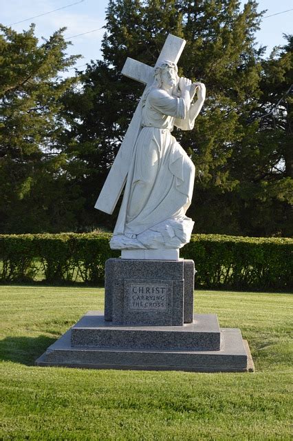 4 ฟรี แบกไม้กางเขน And พระเยซู รูปภาพ Pixabay