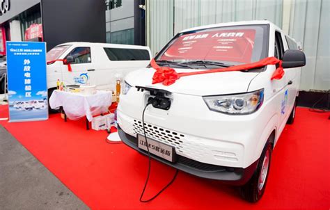 空间、安全与质保的“卷王”，江豚客运版正式上市！ 第一商用车网 Cvworldcn