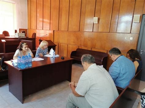 В Районен съд Враца се проведе дискусия за съдебната етика снимки