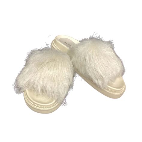 Alias Mae Womens Size 35 Cream Fluffy Slides