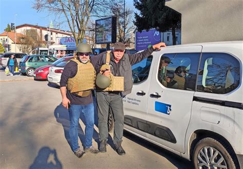 Snemalca Igor Vučić In Sandro Dokić Na Poti V Ukrajino Primorske Novice