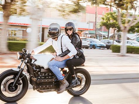 Tips Para Ser Un Buen Copiloto En Moto