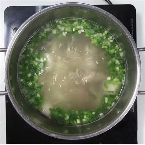 2 Cách Nấu Canh Khoai Môn Hầm Xương Và Tôm Khô Ngọt Bùi Dẻo Ngon Ẩm