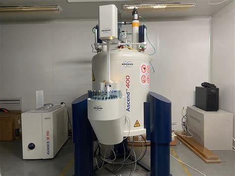 大型仪器：（核磁共振波谱仪） 湖南