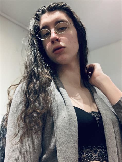 Secretary Vibes ~ Scrolller