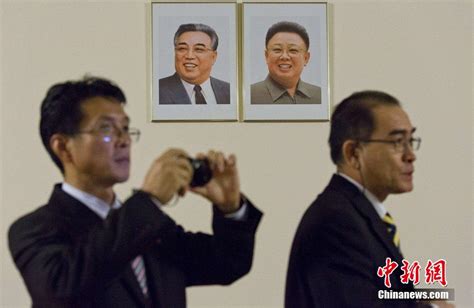 조선미술작품 주영 조선대사관에서 전시 인민넷 조문판 人民网 조선미술작품 주영 조선대사관에서 전시 인민넷 조문판 人民网