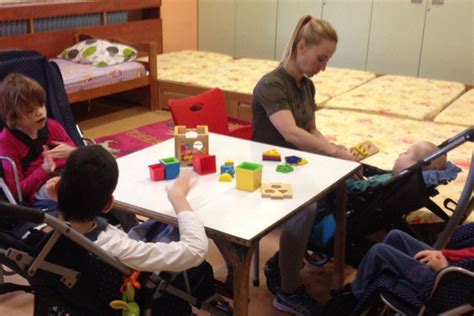 Основна школа Др Драган Херцог Центар за заштиту одојчади деце и омладине Звечанска 7