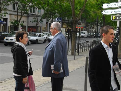 Jean Paul Regnault Candidat Ump De La Majorité Départementale Marché Des Gratte Ciel Jeudi 13 Mai
