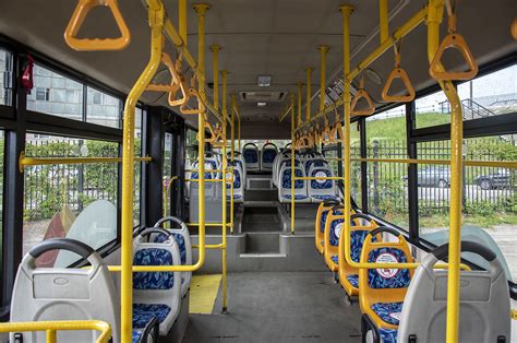 Заказ автобуса Ютонг 6126