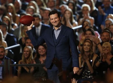 Report Romo Seeking 10 Million A Year From Cbs By Reuters