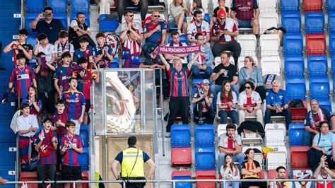 Fotos Del Partido Eibar Sd Huesca En El Estadio De Ipurúa