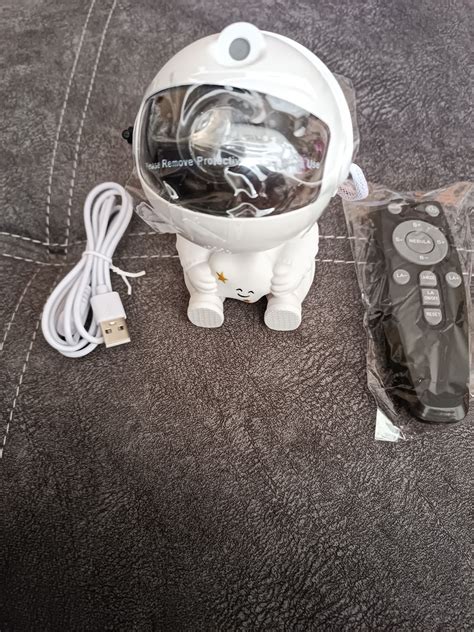 Проектор звездного неба Космонавт 749 грн Інші іграшки для дітей Недригайлів на Olx