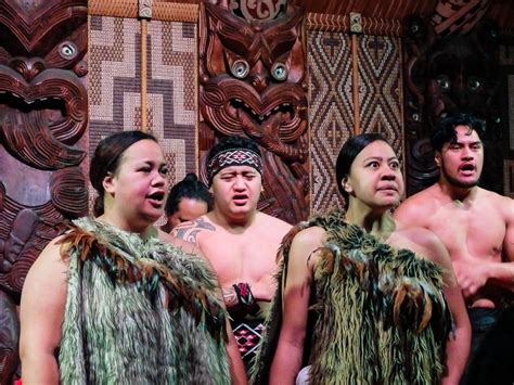 Découverte De La Culture Maori Et Des Phénomènes Géothermiques