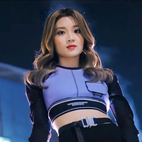 Collar Candy王家晴仙氣甜美成隊中顏值擔當 個性成熟潛力無限 Elle Hk