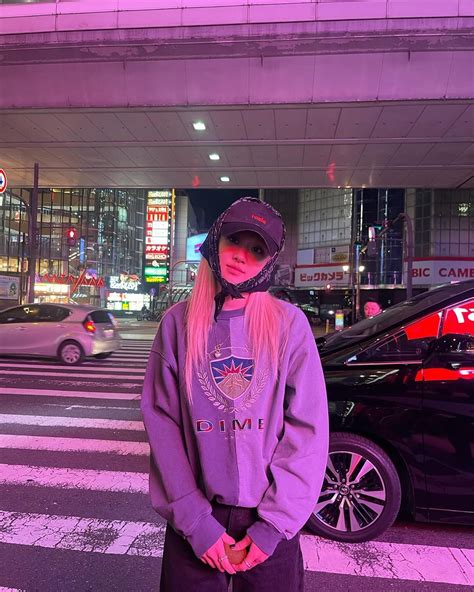 로제 촬스의 이슈와 유머