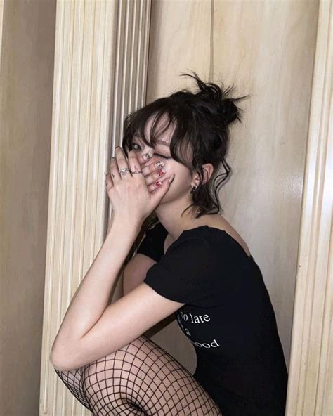 Winter Bubble Celebridades Mujeres Góticas Fotos De Parejas Romanticas