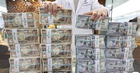 엔 달러당 158엔마저 돌파 34년래 최저통화위기 발생할 수도